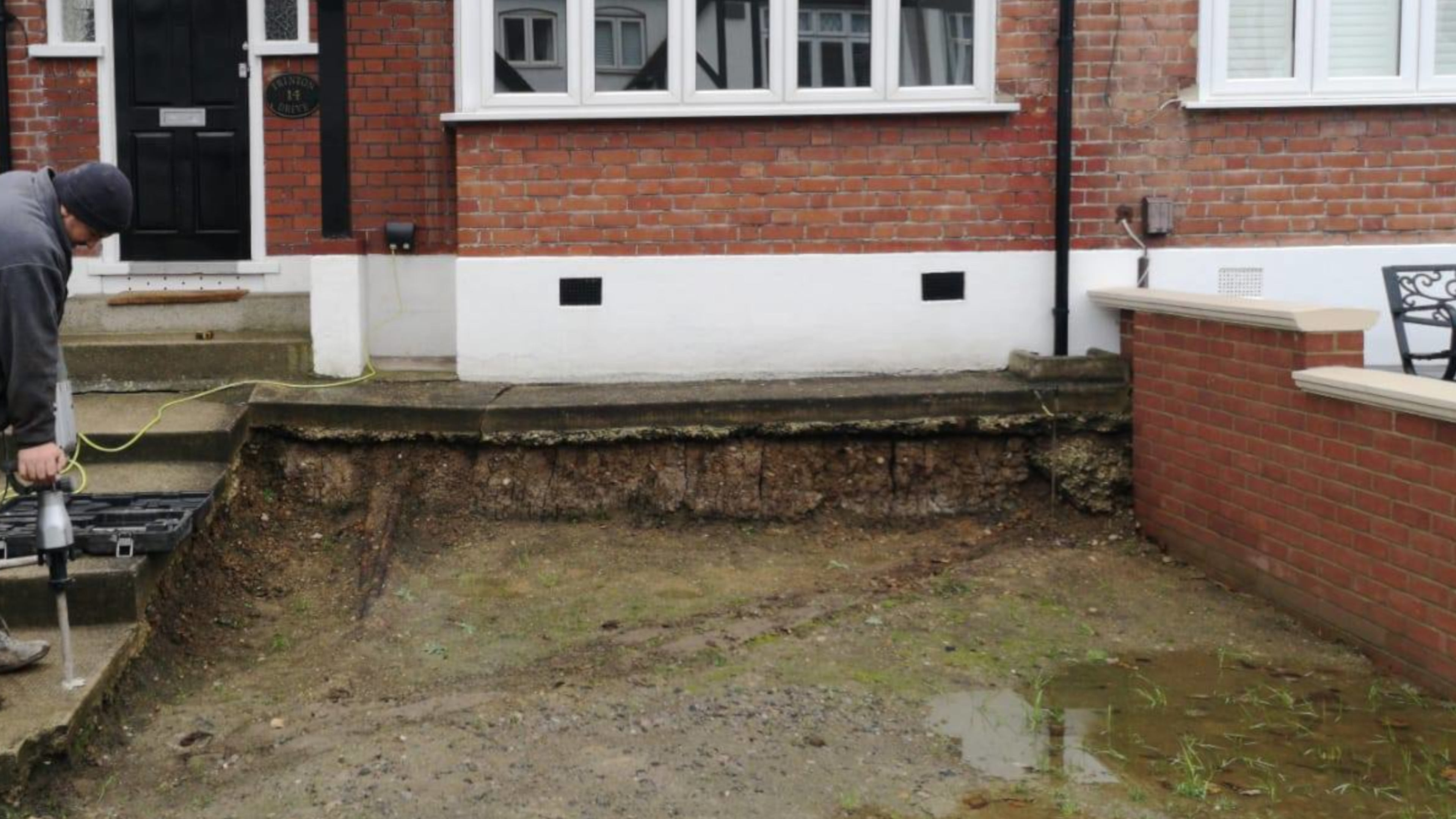 Resin bound stone driveway – before and after – Resin Driveway Somerset UK